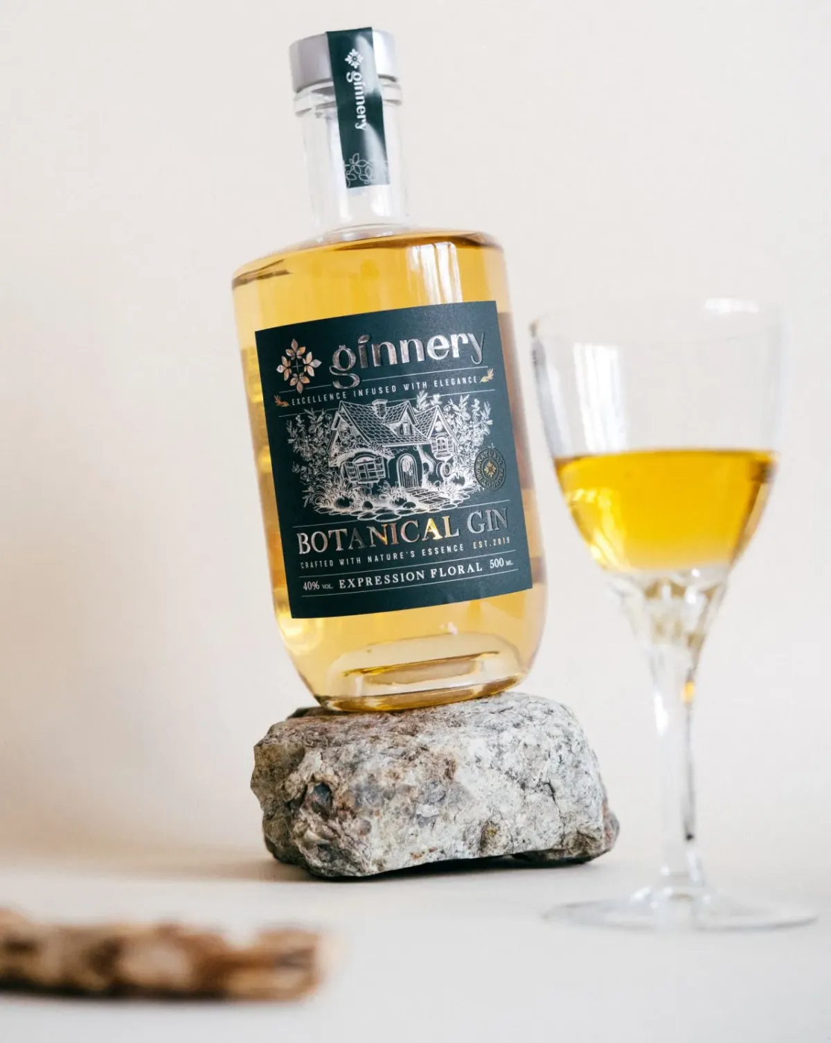 Botanical Garden Martini :: Ginnery Gin – New way of a traditional drink